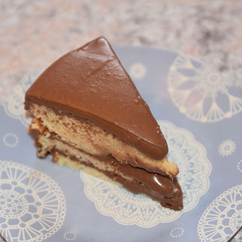 Gul kake med sjokoladekrem – Heidis boble