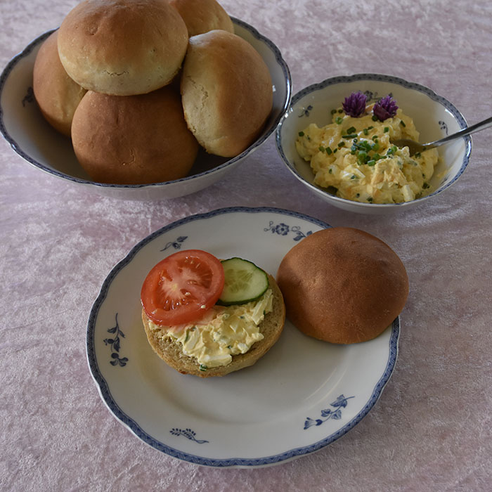 Dagens Brunsj – Focaccia-rundstykker med eggesalat – Heidis boble